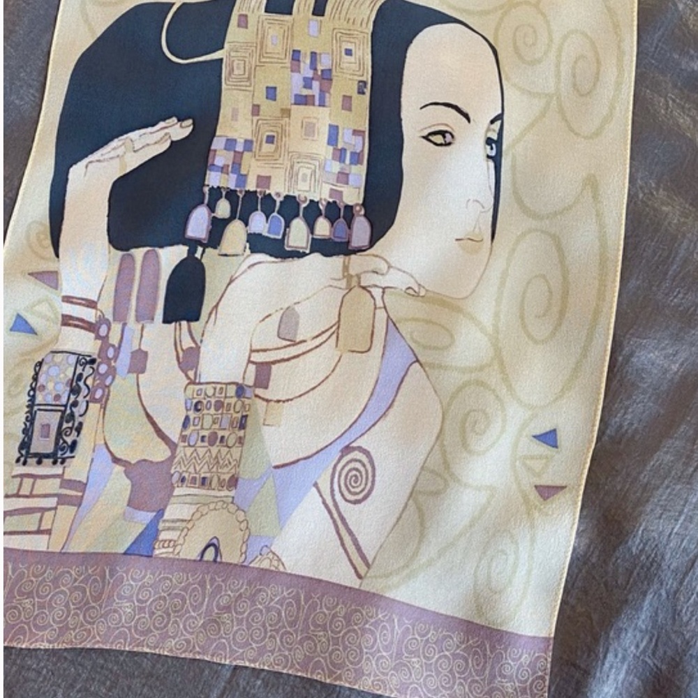 100% Silk Vintage Scarf Egyptian Design By Favolosa ! - Gem